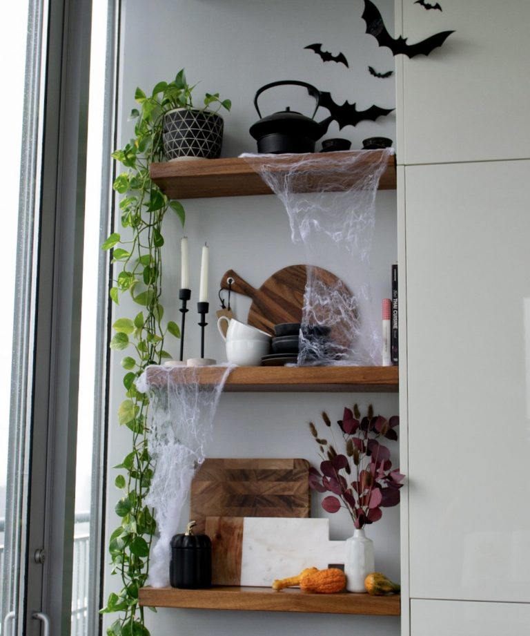 Easy Sophisticated Halloween Decoration Ideas For Your Modern Home ...