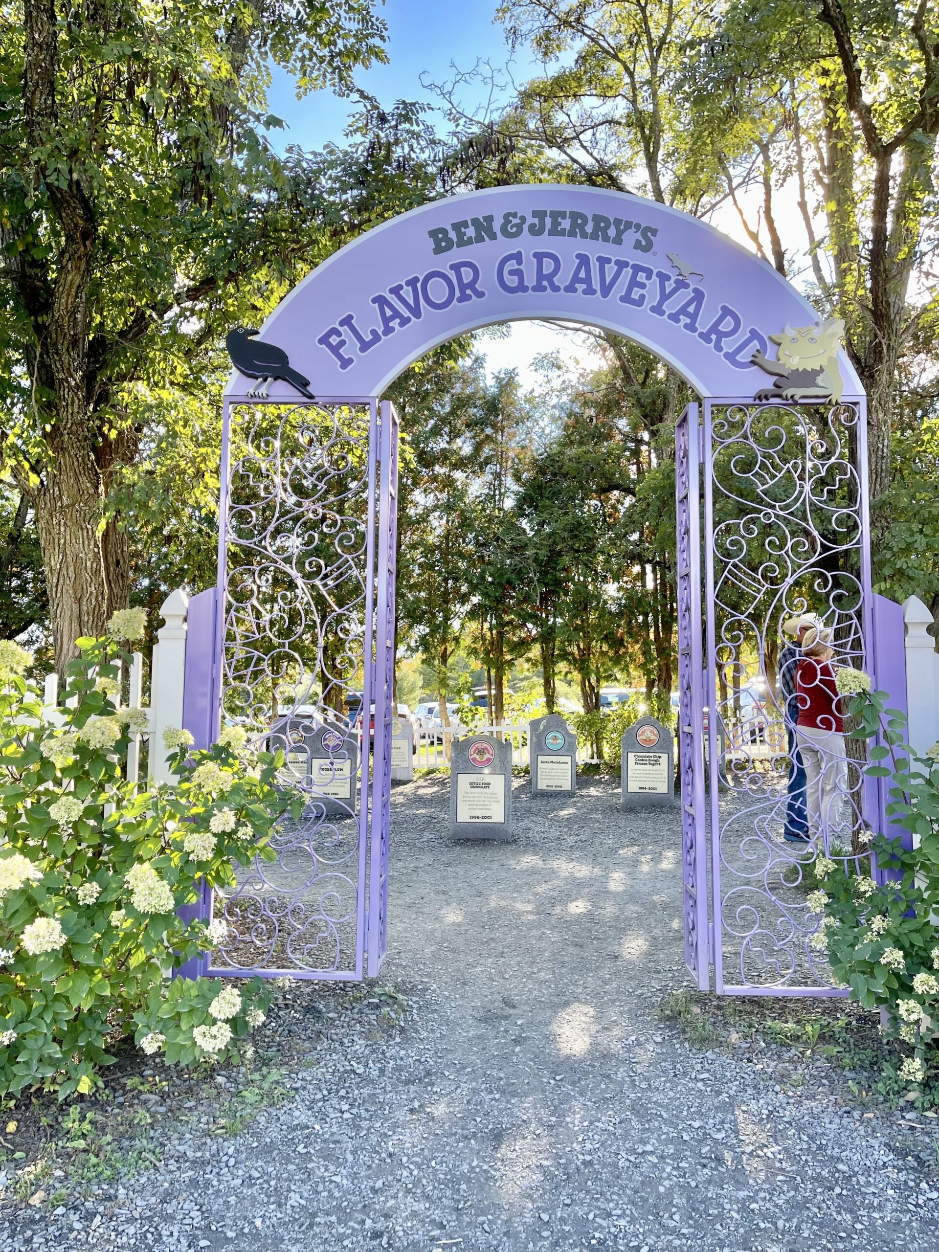 Best Dog-Friendly Places To Visit In Vermont In The Fall - Simply ...
